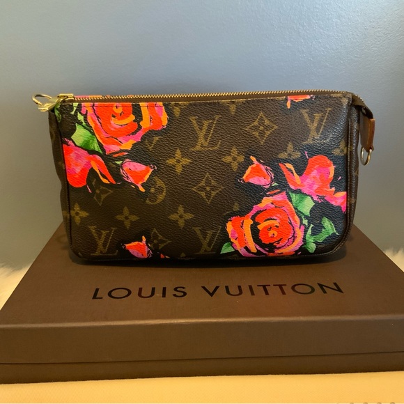 Louis Vuitton | Bags | Louis Vuitton Stephen Sprouse Roses Pochette ...
